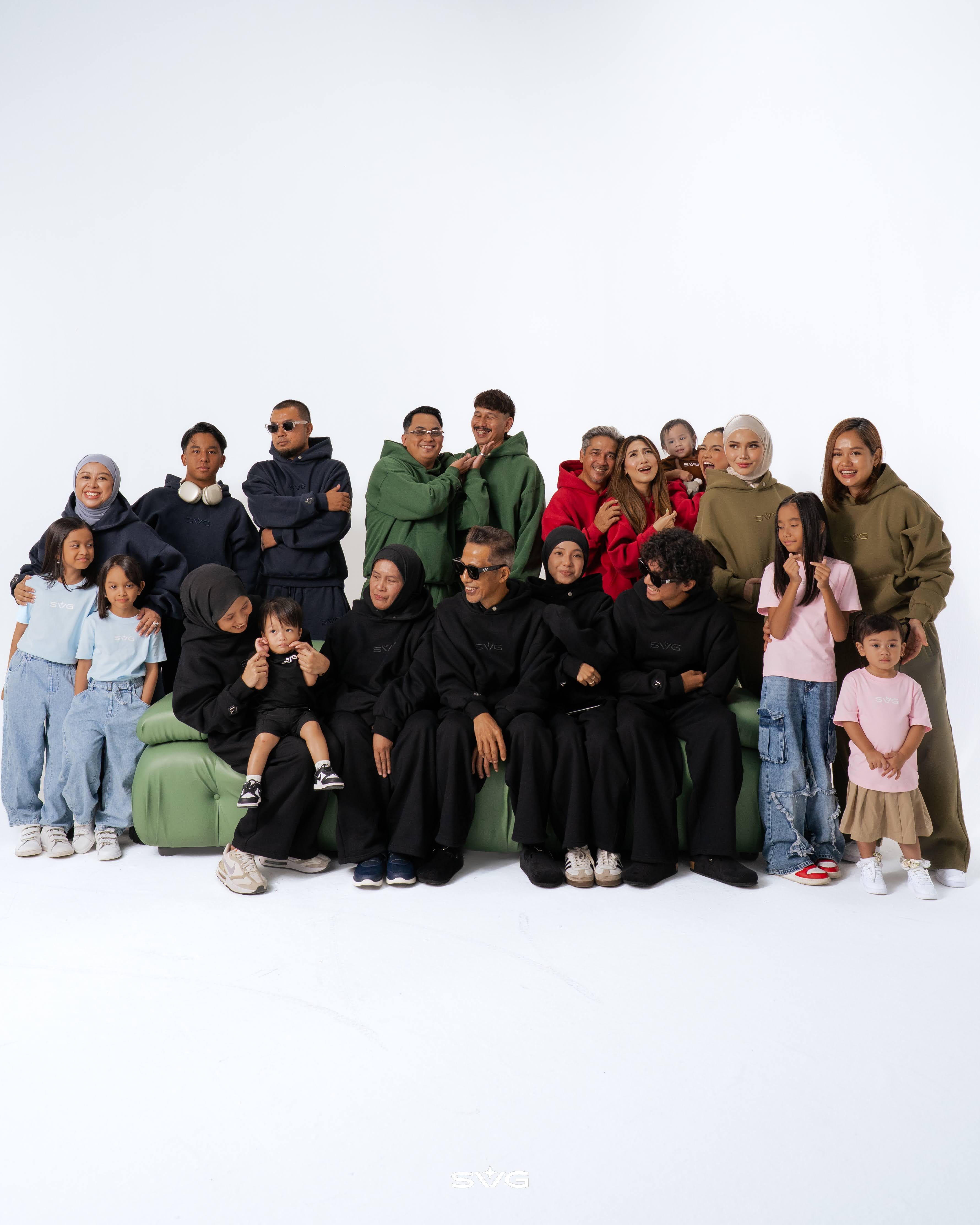 VICTORY: LA FAMILLE COLLECTION – SVG Worldwide